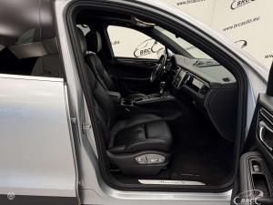 Grey Porsche Macan 2015 in Vilnius, with an engine capacity of 3.00 L and mileage of 260 thousand km for 18500 €, photo 6 on AUTOMOTO.COM.LV