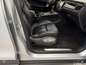 Grey Porsche Macan 2015 in Vilnius, with an engine capacity of 3.00 L and mileage of 260 thousand km for 18500 €, photo 8 on AUTOMOTO.COM.LV