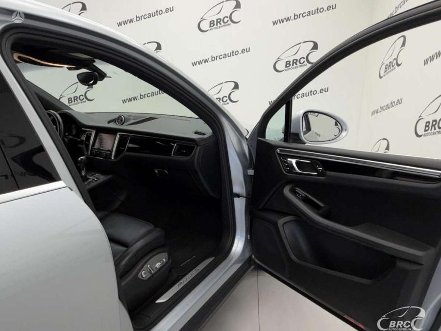 Grey Porsche Macan 2015 in Vilnius, with an engine capacity of 3.00 L and mileage of 260 thousand km for 18500 €, photo 10 on AUTOMOTO.COM.LV