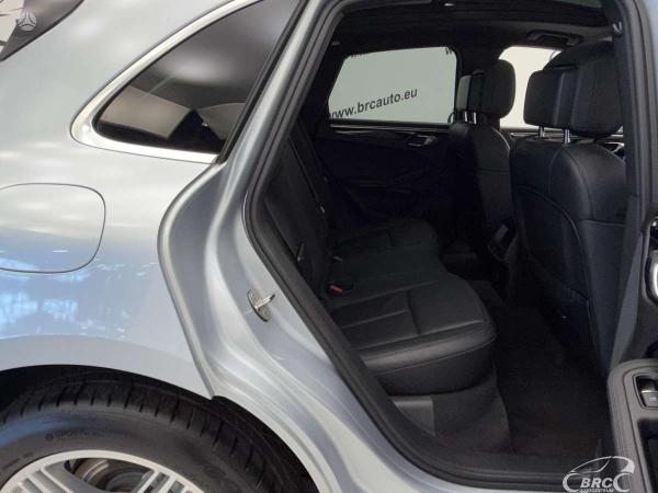 Pelēks Porsche Macan 2015 Viļņa, ar dzinēja tilpumu 3.00 L un nobraukumu 260 tūkst. km par 18500 €, foto 10 vietnē AUTOMOTO.COM.LV