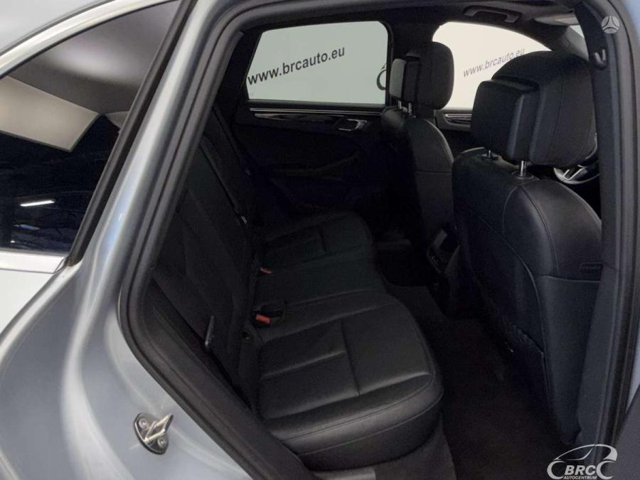 Grey Porsche Macan 2015 in Vilnius, with an engine capacity of 3.00 L and mileage of 260 thousand km for 18500 €, photo 12 on AUTOMOTO.COM.LV