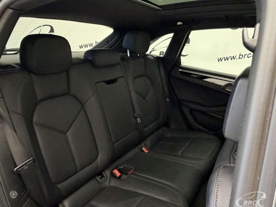 Grey Porsche Macan 2015 in Vilnius, with an engine capacity of 3.00 L and mileage of 260 thousand km for 18500 €, photo 13 on AUTOMOTO.COM.LV