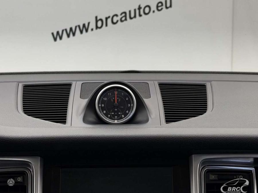 Grey Porsche Macan 2015 in Vilnius, with an engine capacity of 3.00 L and mileage of 260 thousand km for 18500 €, photo 18 on AUTOMOTO.COM.LV