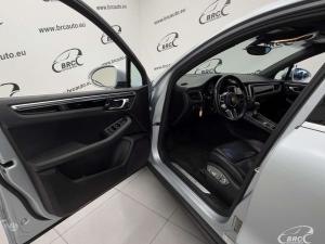 Grey Porsche Macan 2015 in Vilnius, with an engine capacity of 3.00 L and mileage of 260 thousand km for 18500 €, photo 21 on AUTOMOTO.COM.LV