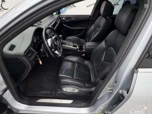 Grey Porsche Macan 2015 in Vilnius, with an engine capacity of 3.00 L and mileage of 260 thousand km for 18500 €, photo 23 on AUTOMOTO.COM.LV