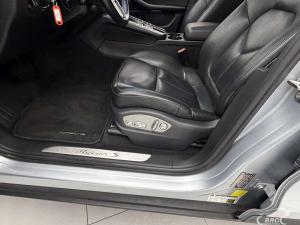 Grey Porsche Macan 2015 in Vilnius, with an engine capacity of 3.00 L and mileage of 260 thousand km for 18500 €, photo 24 on AUTOMOTO.COM.LV