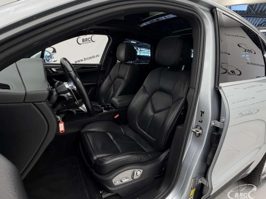 Grey Porsche Macan 2015 in Vilnius, with an engine capacity of 3.00 L and mileage of 260 thousand km for 18500 €, photo 25 on AUTOMOTO.COM.LV