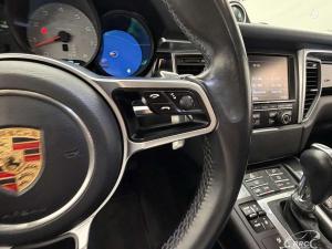 Grey Porsche Macan 2015 in Vilnius, with an engine capacity of 3.00 L and mileage of 260 thousand km for 18500 €, photo 31 on AUTOMOTO.COM.LV