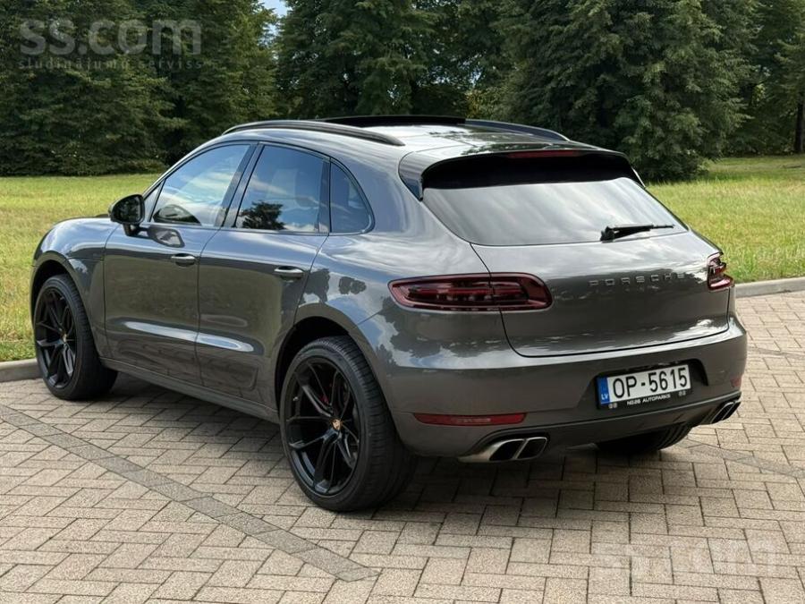 Grey Porsche Macan 2015 in Riga, with an engine capacity of 3.60 L and mileage of 237 thousand km for 21990 €, photo 8 on AUTOMOTO.COM.LV