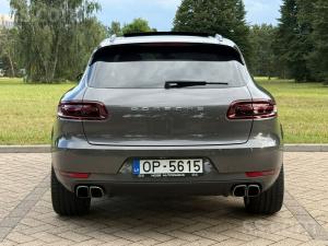 Grey Porsche Macan 2015 in Riga, with an engine capacity of 3.60 L and mileage of 237 thousand km for 21990 €, photo 11 on AUTOMOTO.COM.LV