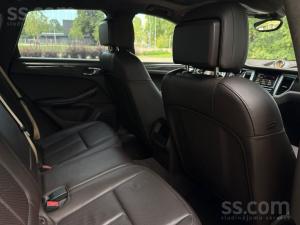 Pelēks Porsche Macan 2015 Rīga, ar dzinēja tilpumu 3.60 L un nobraukumu 237 tūkst. km par 21990 €, foto 16 vietnē AUTOMOTO.COM.LV