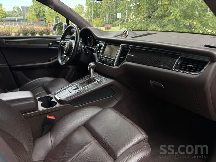 Pelēks Porsche Macan 2015 Rīga, ar dzinēja tilpumu 3.60 L un nobraukumu 237 tūkst. km par 21990 €, foto 17 vietnē AUTOMOTO.COM.LV