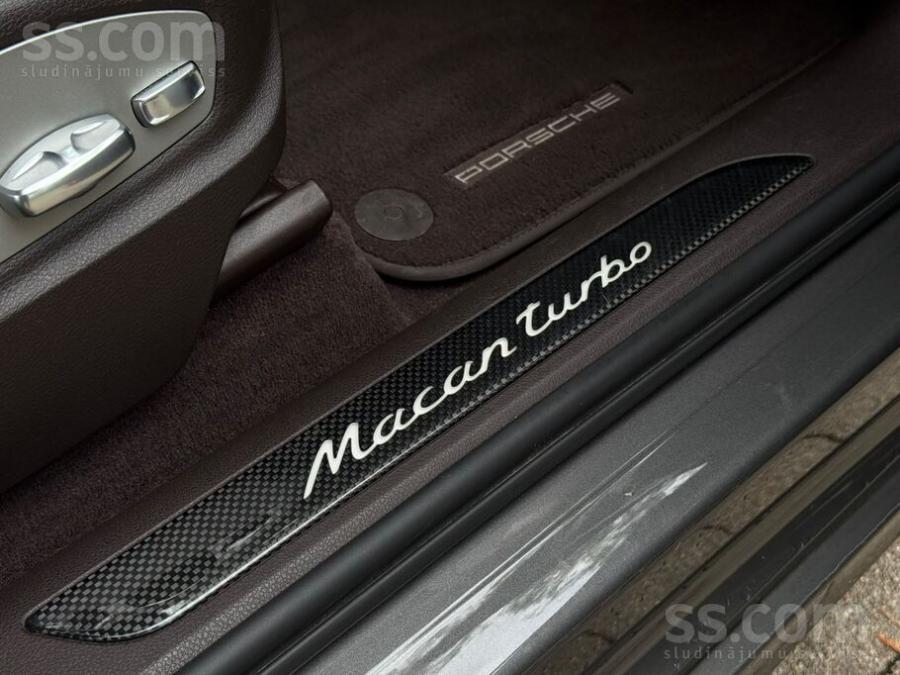 Pelēks Porsche Macan 2015 Rīga, ar dzinēja tilpumu 3.60 L un nobraukumu 237 tūkst. km par 21990 €, foto 30 vietnē AUTOMOTO.COM.LV
