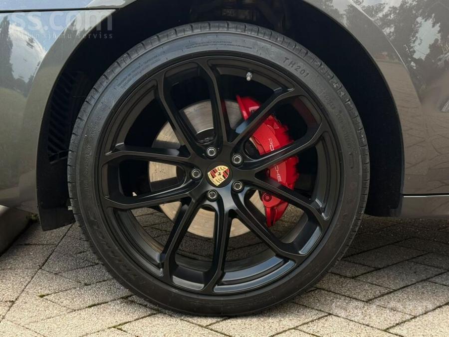 Pelēks Porsche Macan 2015 Rīga, ar dzinēja tilpumu 3.60 L un nobraukumu 237 tūkst. km par 21990 €, foto 34 vietnē AUTOMOTO.COM.LV