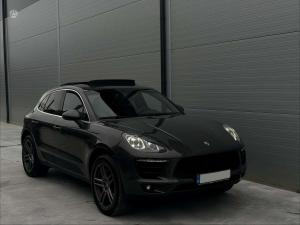 Grey Porsche Macan 2015 in Mazeikiai, with an engine capacity of 2.97 L and mileage of 245 thousand km for 19499 €, photo  on AUTOMOTO.COM.LV