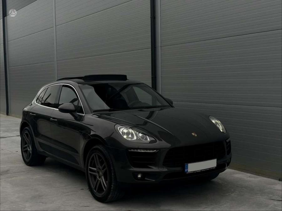 Pelēks Porsche Macan 2015 Mažeikiai, ar dzinēja tilpumu 2.97 L un nobraukumu 245 tūkst. km par 19499 €, foto 1 vietnē AUTOMOTO.COM.LV