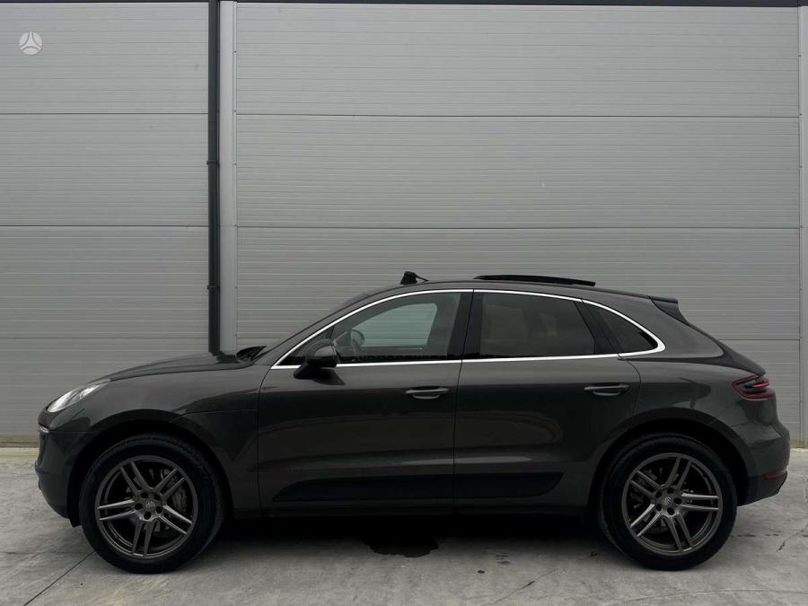 Pelēks Porsche Macan 2015 Mažeikiai, ar dzinēja tilpumu 2.97 L un nobraukumu 245 tūkst. km par 19499 €, foto 8 vietnē AUTOMOTO.COM.LV