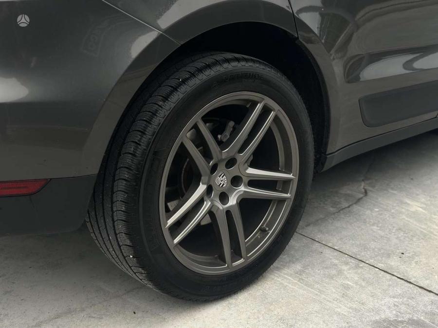 Pelēks Porsche Macan 2015 Mažeikiai, ar dzinēja tilpumu 2.97 L un nobraukumu 245 tūkst. km par 19499 €, foto 14 vietnē AUTOMOTO.COM.LV