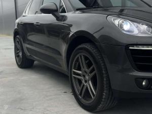 Pelēks Porsche Macan 2015 Mažeikiai, ar dzinēja tilpumu 2.97 L un nobraukumu 245 tūkst. km par 19499 €, foto 15 vietnē AUTOMOTO.COM.LV