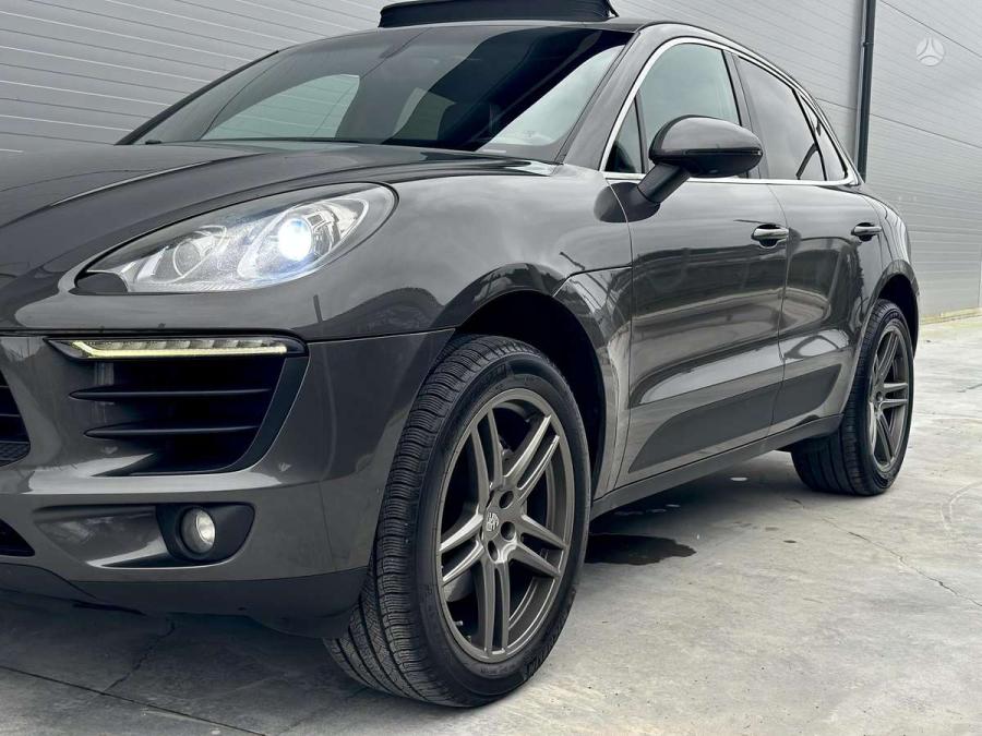 Pelēks Porsche Macan 2015 Mažeikiai, ar dzinēja tilpumu 2.97 L un nobraukumu 245 tūkst. km par 19499 €, foto 16 vietnē AUTOMOTO.COM.LV