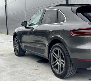 Pelēks Porsche Macan 2015 Mažeikiai, ar dzinēja tilpumu 2.97 L un nobraukumu 245 tūkst. km par 19499 €, foto 17 vietnē AUTOMOTO.COM.LV