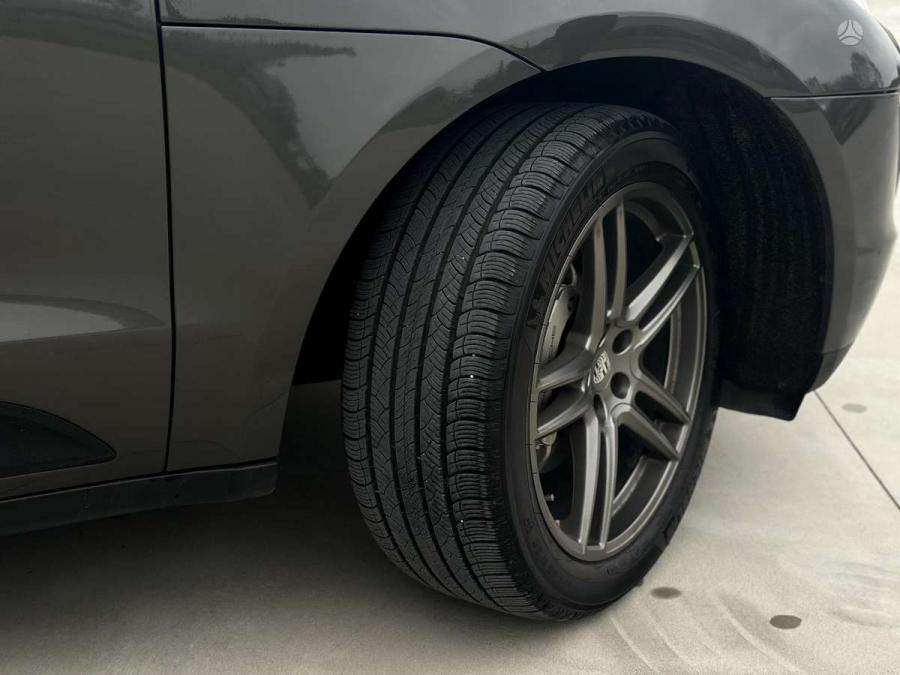 Pelēks Porsche Macan 2015 Mažeikiai, ar dzinēja tilpumu 2.97 L un nobraukumu 245 tūkst. km par 19499 €, foto 20 vietnē AUTOMOTO.COM.LV