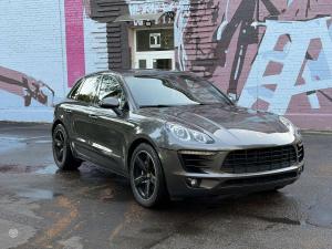 Grey Porsche Macan 2015 in Vilnius, with an engine capacity of 3.00 L and mileage of 136 thousand km for 19200 €, photo  on AUTOMOTO.COM.LV