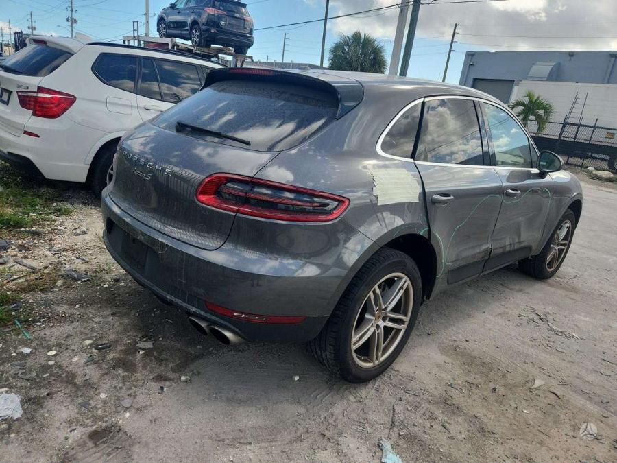 Pelēks Porsche Macan 2016 Kauņa, ar dzinēja tilpumu 3.00 L un nobraukumu 179 tūkst. km par 13000 €, foto 3 vietnē AUTOMOTO.COM.LV