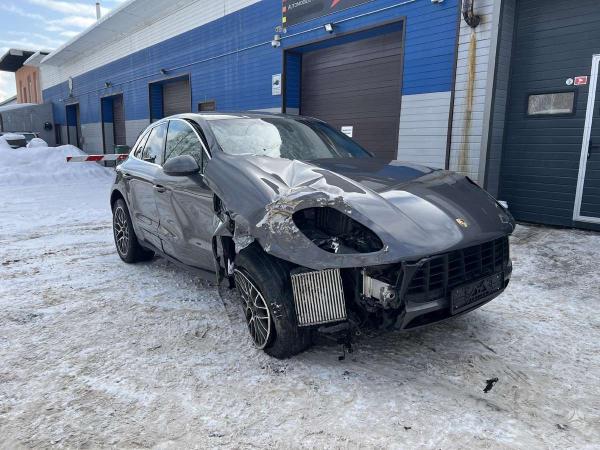 Pelēks Porsche Macan 2016 Kauņa, ar dzinēja tilpumu 3.00 L un nobraukumu 254 tūkst. km par 7900 €, foto 2 vietnē AUTOMOTO.COM.LV
