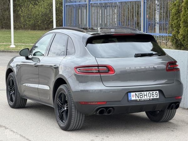 Pelēks Porsche Macan 2016 Viļņa, ar dzinēja tilpumu 3.00 L un nobraukumu 242 tūkst. km par 22000 €, foto 2 vietnē AUTOMOTO.COM.LV