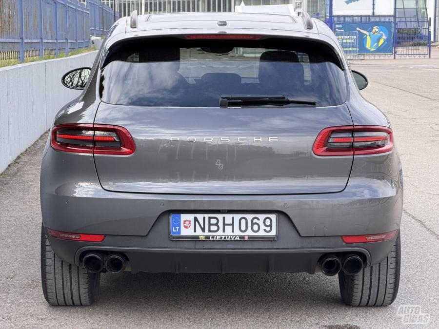 Grey Porsche Macan 2016 in Vilnius, with an engine capacity of 3.00 L and mileage of 242 thousand km for 18500 €, photo 4 on AUTOMOTO.COM.LV