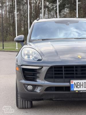 Grey Porsche Macan 2016 in Vilnius, with an engine capacity of 3.00 L and mileage of 242 thousand km for 18500 €, photo 12 on AUTOMOTO.COM.LV