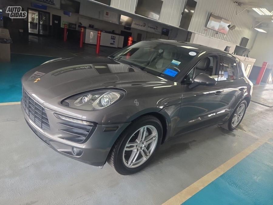 Grey Porsche Macan 2016 in Kaunas, with an engine capacity of 3.00 L and mileage of 184 thousand km for 11500 €, photo 1 on AUTOMOTO.COM.LV