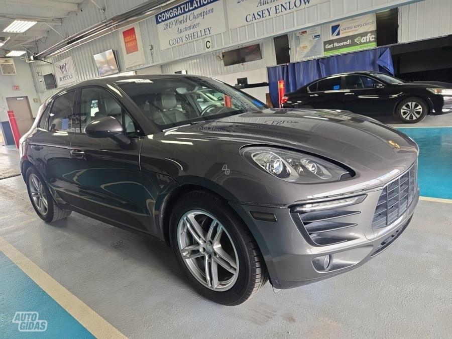 Grey Porsche Macan 2016 in Kaunas, with an engine capacity of 3.00 L and mileage of 184 thousand km for 11500 €, photo 4 on AUTOMOTO.COM.LV