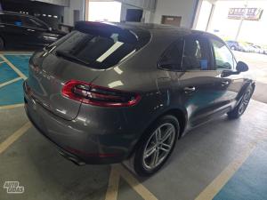 Grey Porsche Macan 2016 in Kaunas, with an engine capacity of 3.00 L and mileage of 184 thousand km for 11500 €, photo 5 on AUTOMOTO.COM.LV