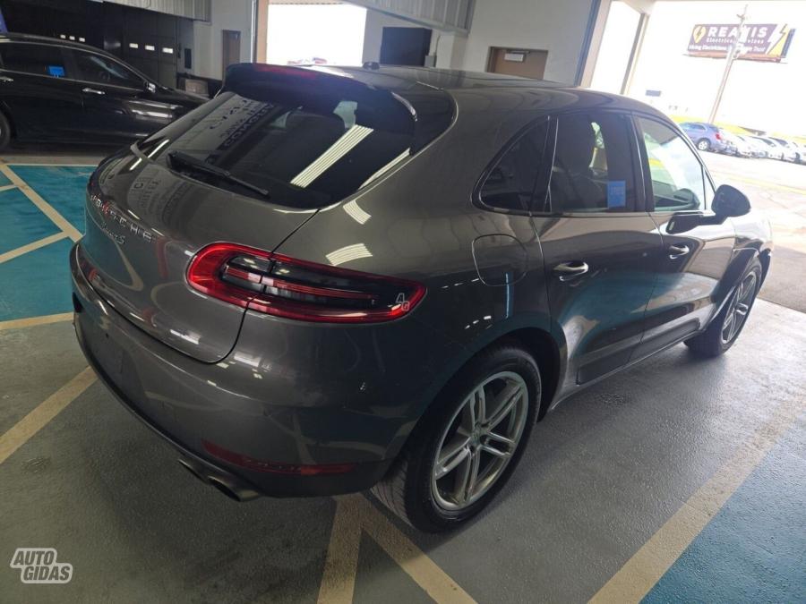 Grey Porsche Macan 2016 in Kaunas, with an engine capacity of 3.00 L and mileage of 184 thousand km for 11500 €, photo 5 on AUTOMOTO.COM.LV