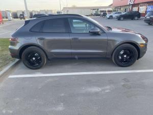 Grey Porsche Macan 2016 in Vilnius, with an engine capacity of 3.00 L and mileage of 243 thousand km for 18000 €, photo 5 on AUTOMOTO.COM.LV
