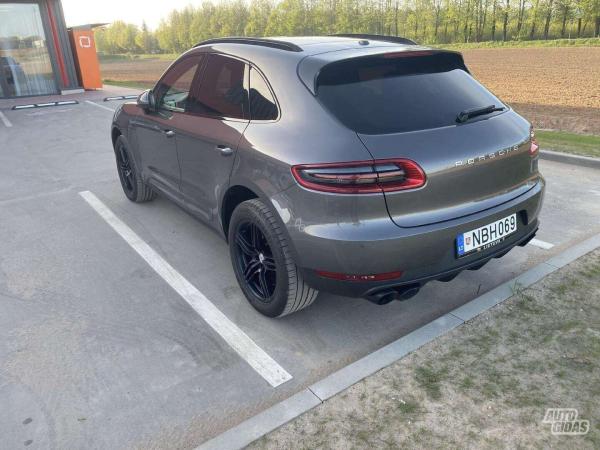 Grey Porsche Macan 2016 in Vilnius, with an engine capacity of 3.00 L and mileage of 243 thousand km for 18000 €, photo 5 on AUTOMOTO.COM.LV