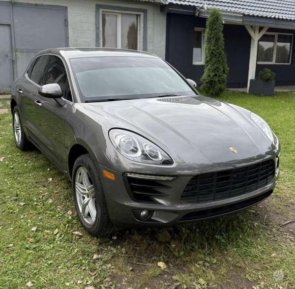 Pelēks Porsche Macan 2016 Šauļi, ar dzinēja tilpumu 3.00 L un nobraukumu 156 tūkst. km par 11999 €, foto 1 vietnē AUTOMOTO.COM.LV