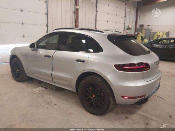 Grey Porsche Macan 2017 in Klaipeda, with an engine capacity of 3.00 L and mileage of 75 thousand km for 16000 €, photo 3 on AUTOMOTO.COM.LV