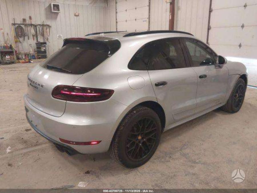 Grey Porsche Macan 2017 in Klaipeda, with an engine capacity of 3.00 L and mileage of 75 thousand km for 16000 €, photo 4 on AUTOMOTO.COM.LV