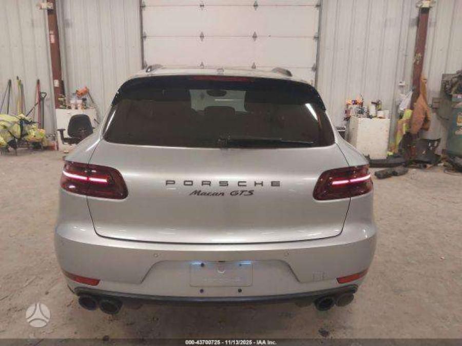 Grey Porsche Macan 2017 in Klaipeda, with an engine capacity of 3.00 L and mileage of 75 thousand km for 16000 €, photo 16 on AUTOMOTO.COM.LV