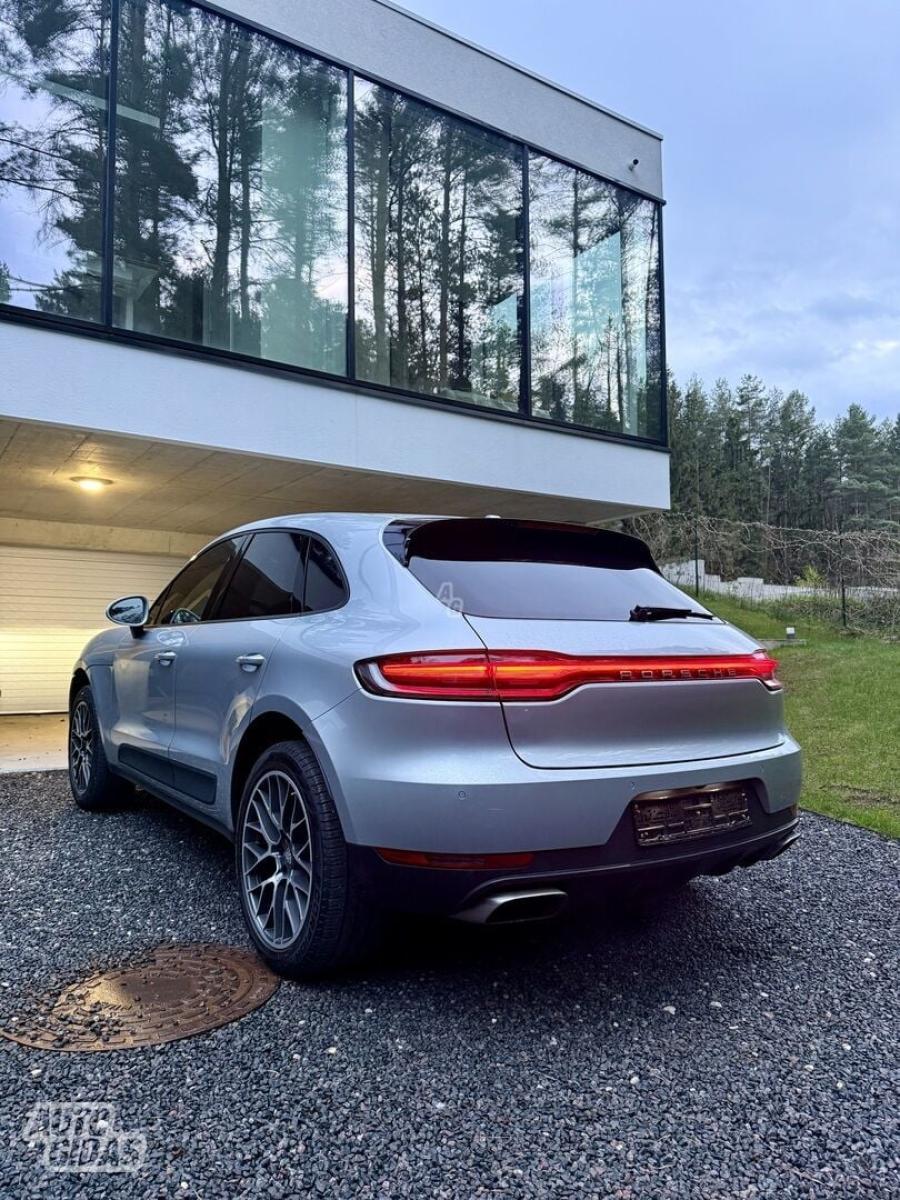 Pelēks Porsche Macan 2017 Viļņa, ar dzinēja tilpumu 2.00 L un nobraukumu 62 tūkst. km par 23990 €, foto 9 vietnē AUTOMOTO.COM.LV