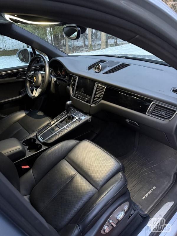 Pelēks Porsche Macan 2017 Viļņa, ar dzinēja tilpumu 2.00 L un nobraukumu 62 tūkst. km par 23990 €, foto 10 vietnē AUTOMOTO.COM.LV