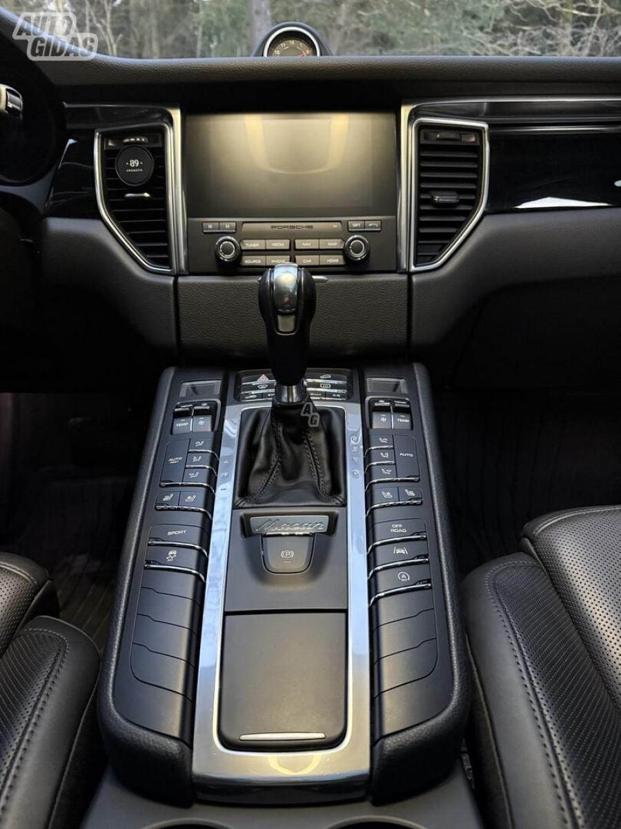 Pelēks Porsche Macan 2017 Viļņa, ar dzinēja tilpumu 2.00 L un nobraukumu 62 tūkst. km par 23990 €, foto 18 vietnē AUTOMOTO.COM.LV