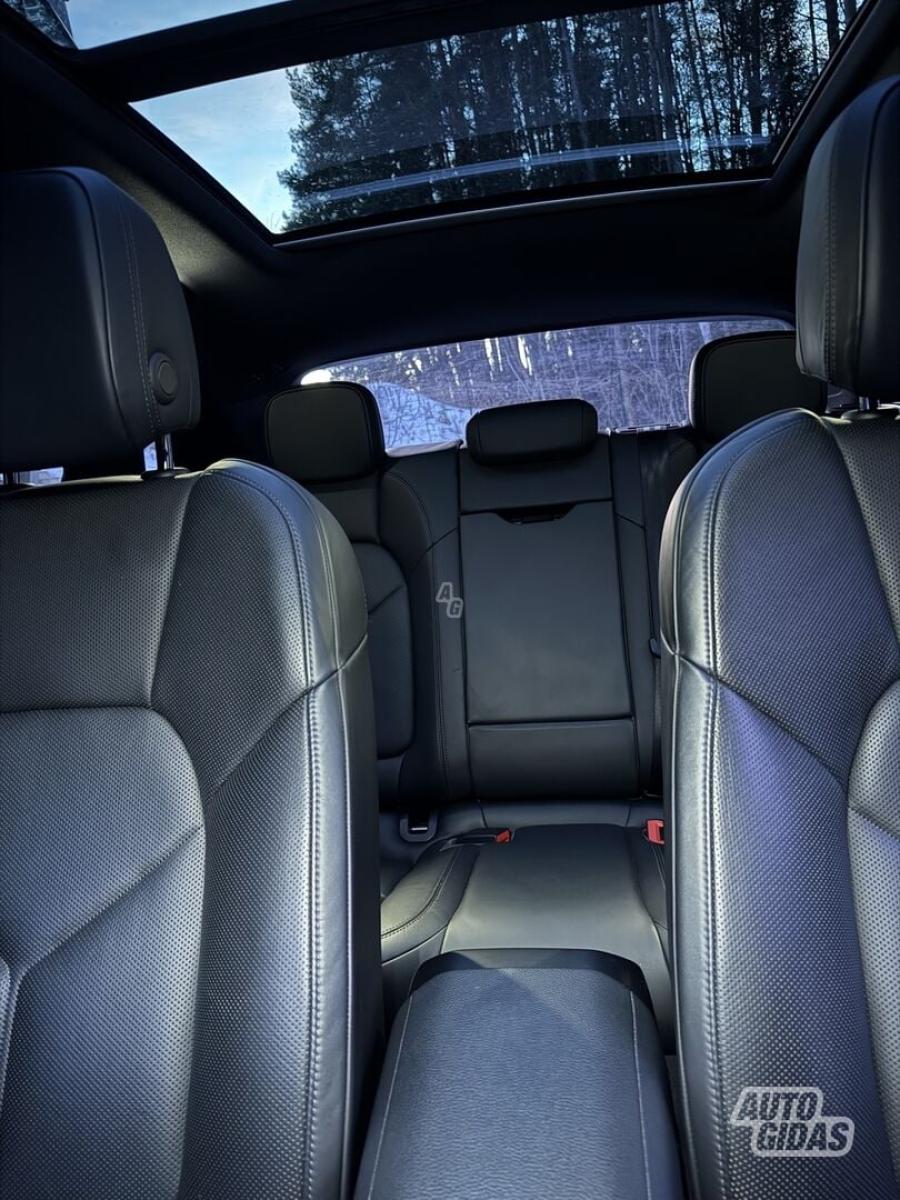 Pelēks Porsche Macan 2017 Viļņa, ar dzinēja tilpumu 2.00 L un nobraukumu 62 tūkst. km par 23990 €, foto 24 vietnē AUTOMOTO.COM.LV