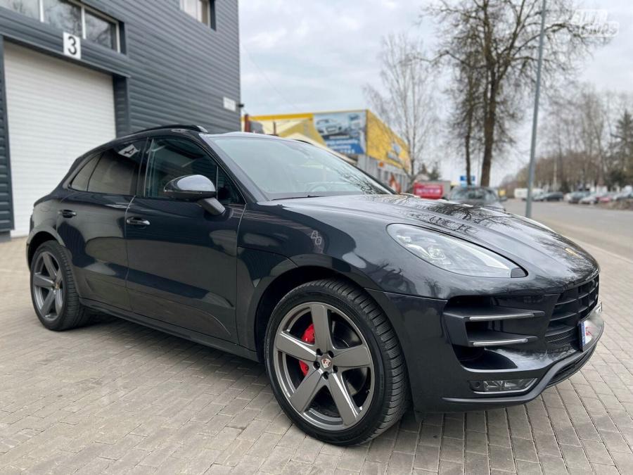 Grey Porsche Macan 2017 in Vilnius, with an engine capacity of 3.00 L and mileage of 219 thousand km for 22900 €, photo 2 on AUTOMOTO.COM.LV