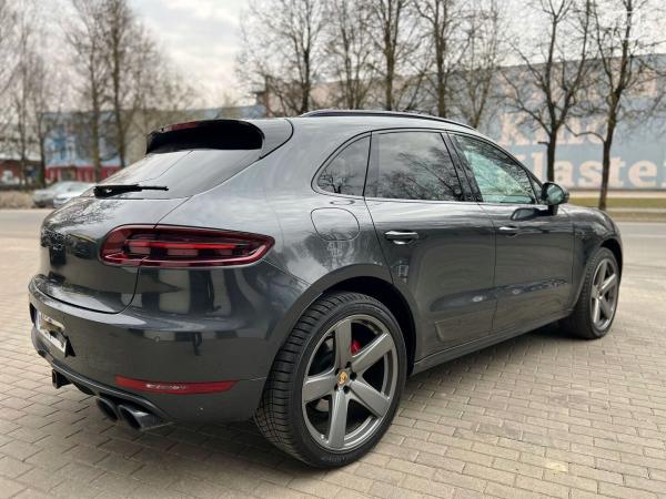 Pelēks Porsche Macan 2017 Viļņa, ar dzinēja tilpumu 3.00 L un nobraukumu 219 tūkst. km par 22900 €, foto 4 vietnē AUTOMOTO.COM.LV