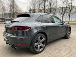 Grey Porsche Macan 2017 in Vilnius, with an engine capacity of 3.00 L and mileage of 219 thousand km for 22900 €, photo 4 on AUTOMOTO.COM.LV
