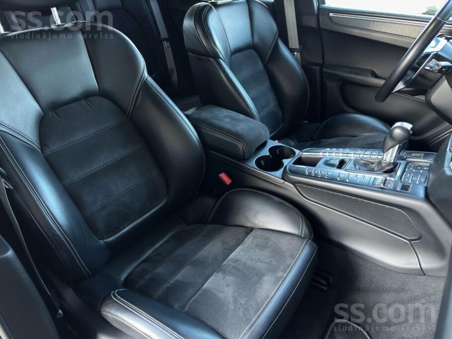 Pelēks Porsche Macan 2017 Rīga, ar dzinēja tilpumu 3.00 L un nobraukumu 142 tūkst. km par 36490 €, foto 7 vietnē AUTOMOTO.COM.LV